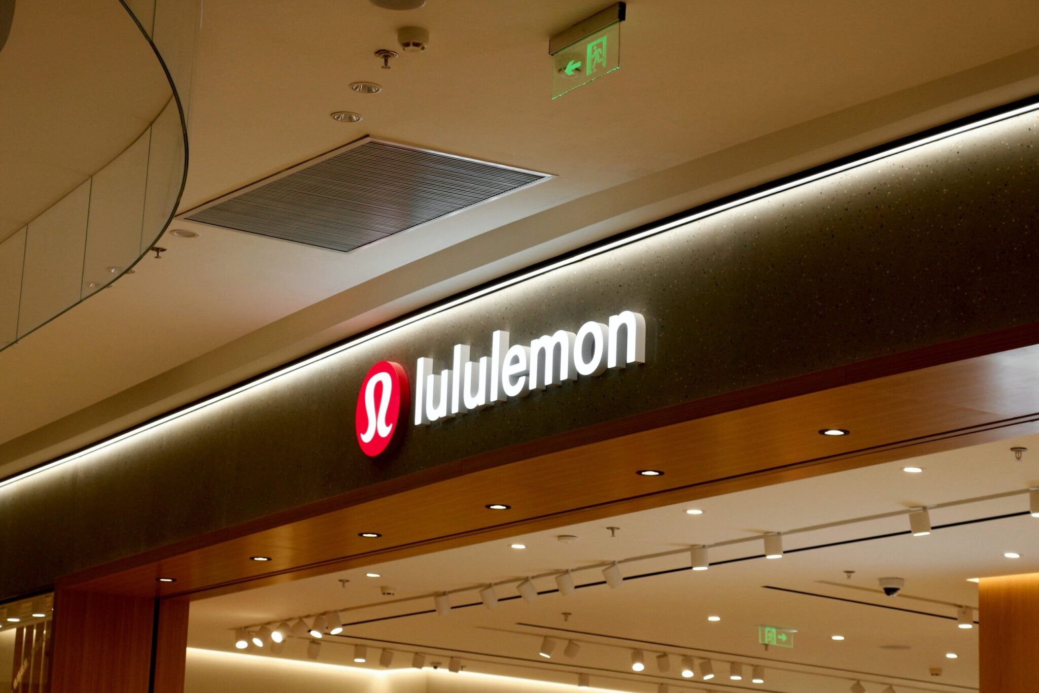 The Lululemon Logo: History, Meaning, Branding - Boon : Best Logo Maker ...