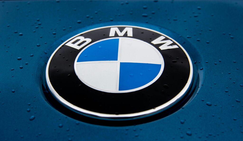 BMW Logo: Meaning, History, Design Influences, and Evolution - Boon ...