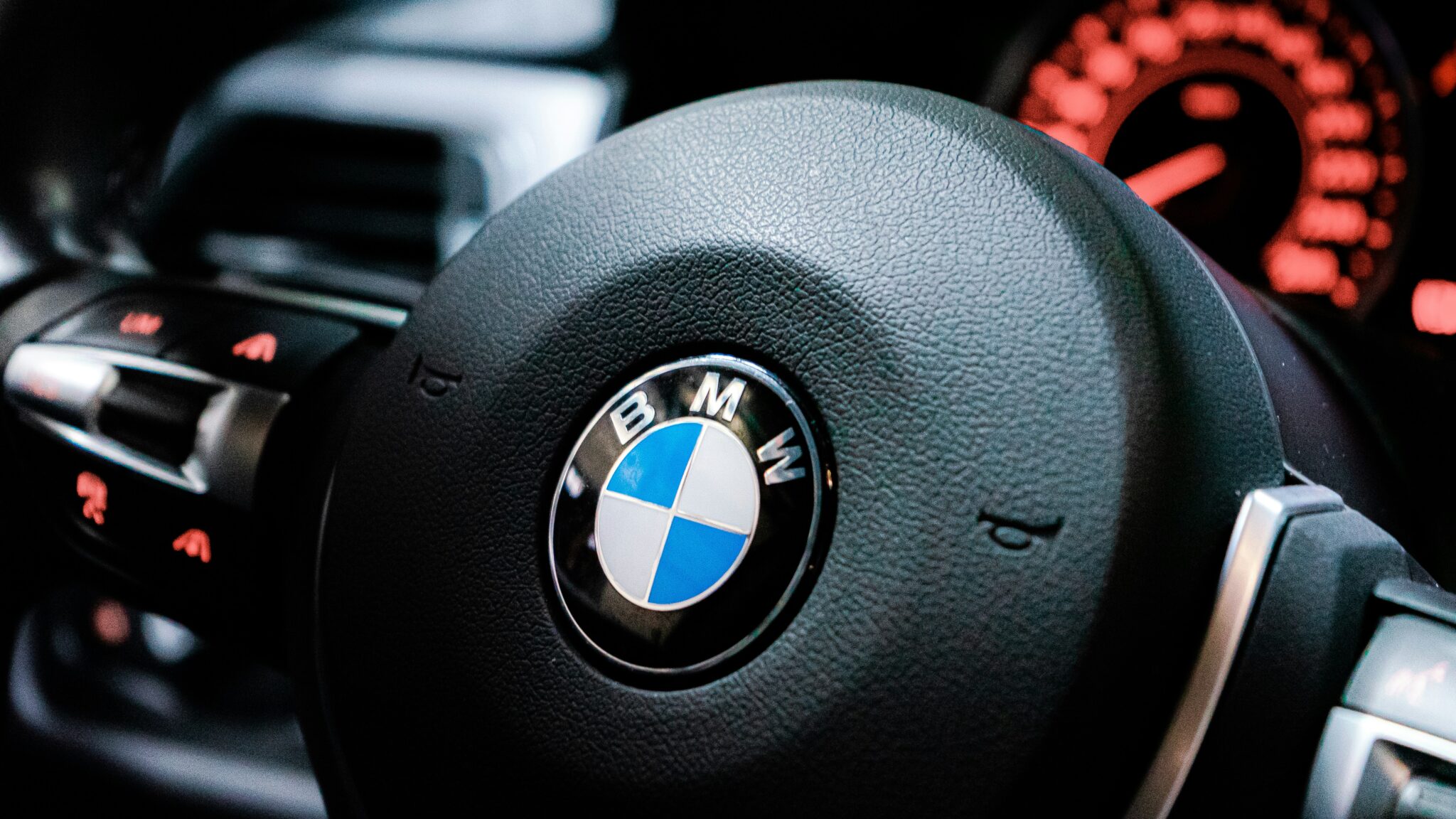 BMW Logo: Meaning, History, Design Influences, and Evolution - Boon ...