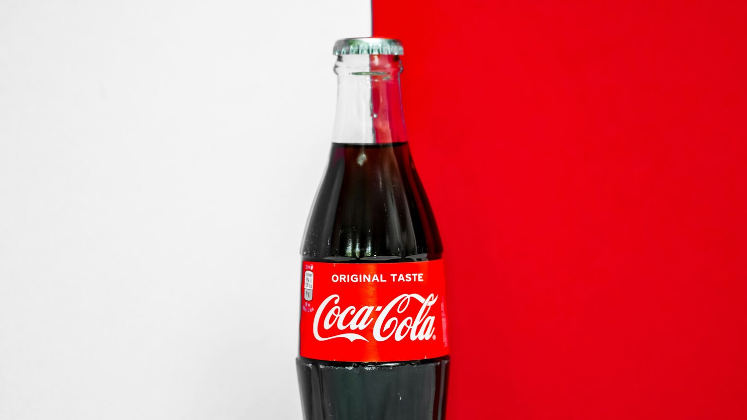 Coca-Cola Logo: Meaning, History, Design Influences, and Evolution ...