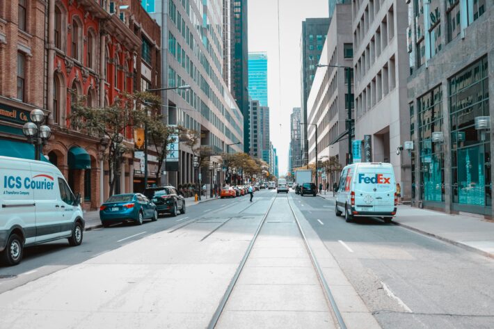 FedEx Logo: Meaning, History, Design Influences, and Evolution - Boon ...