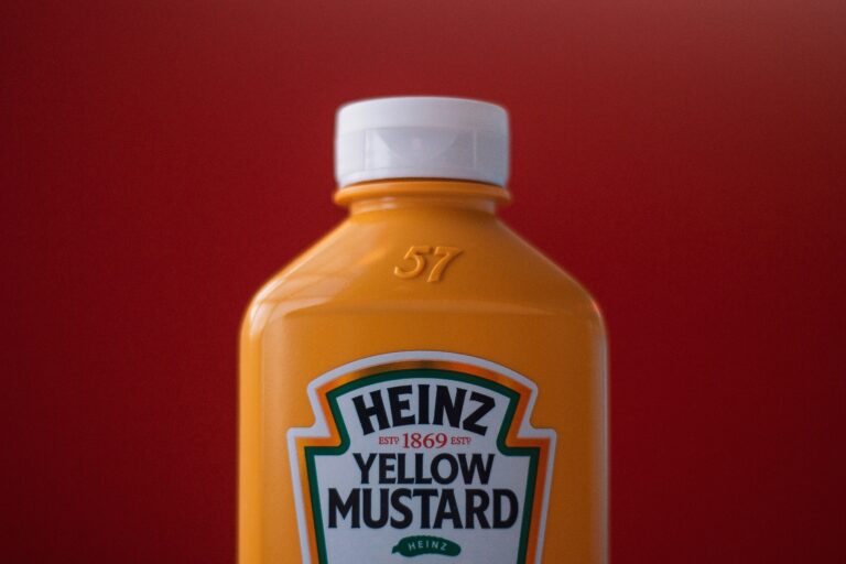 Heinz Logo: Meaning, History, Design Influences, and Evolution - Boon ...