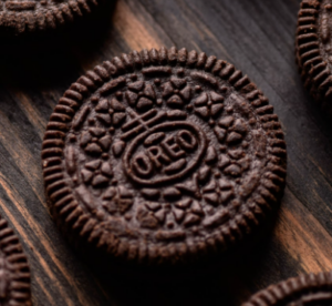 Oreo Logo: Meaning, History, Design Influences, and Evolution - Boon ...