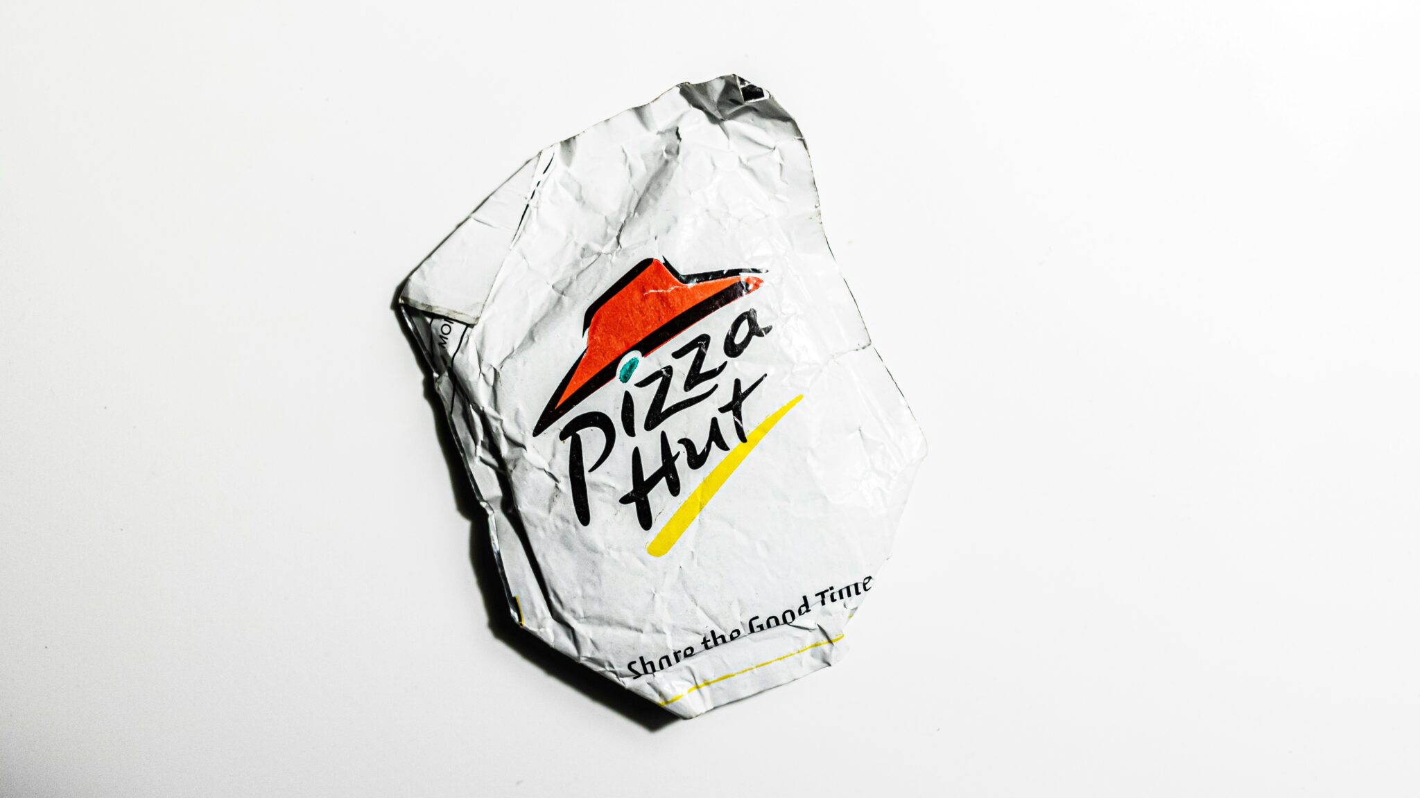 Pizza Hut Logo: Meaning, History, Design Influences, and Evolution ...