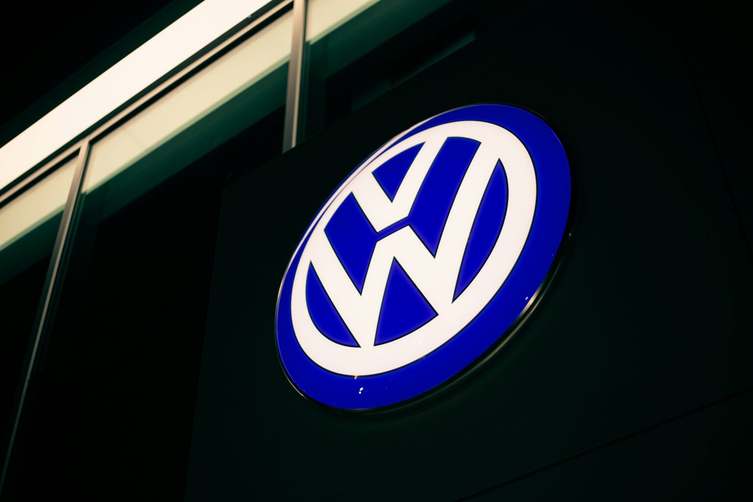 Volkswagen Logo: Meaning, History, Design Influences, and Evolution ...