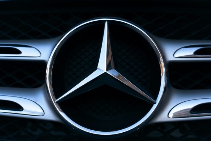 Mercedes Benz Logo: Meaning, History, Design Influences, and Evolution ...