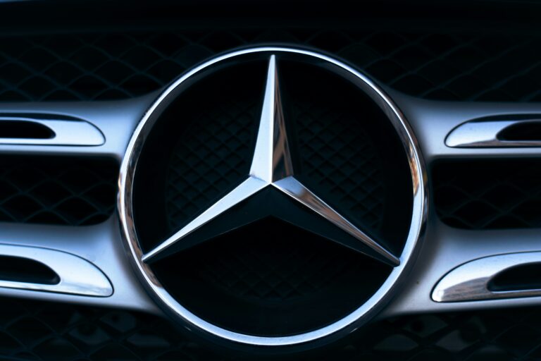 Mercedes Benz Logo: Meaning, History, Design Influences, and Evolution ...