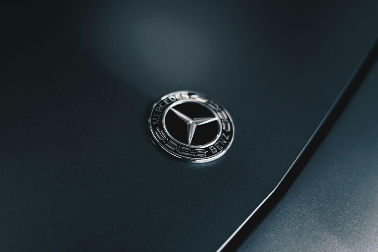 Mercedes Benz Logo: Meaning, History, Design Influences, and Evolution ...