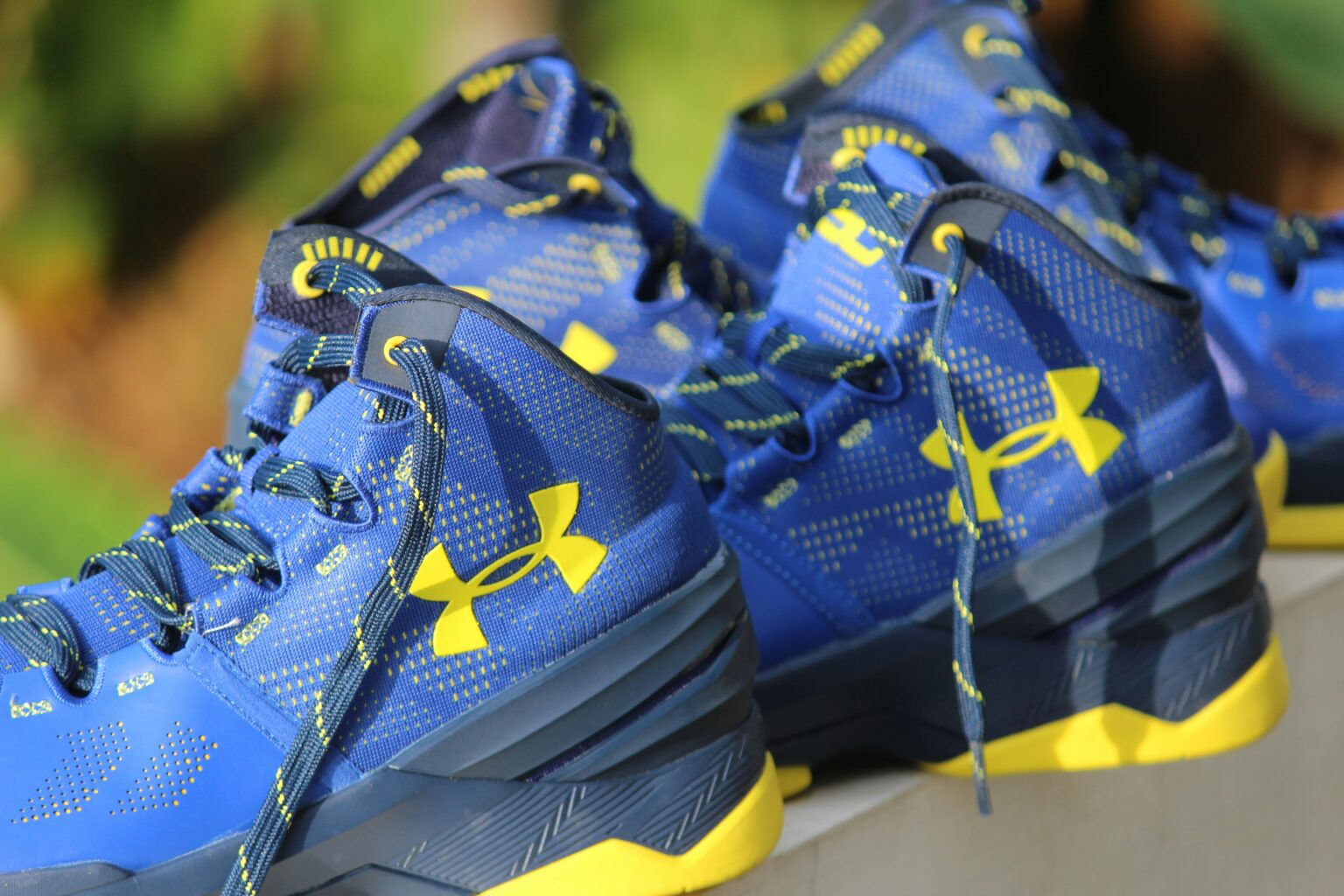 Under Armour Logo: Meaning, History, Design Influences, and Evolution ...