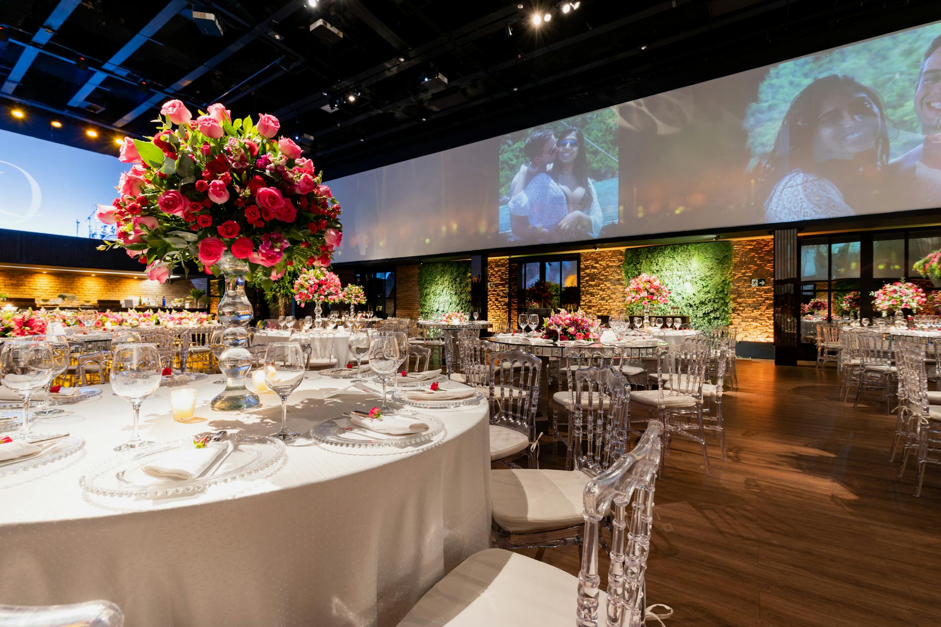 Luxury Wedding Venues Slogan Ideas - Boon : Best Logo Maker for Your Needs