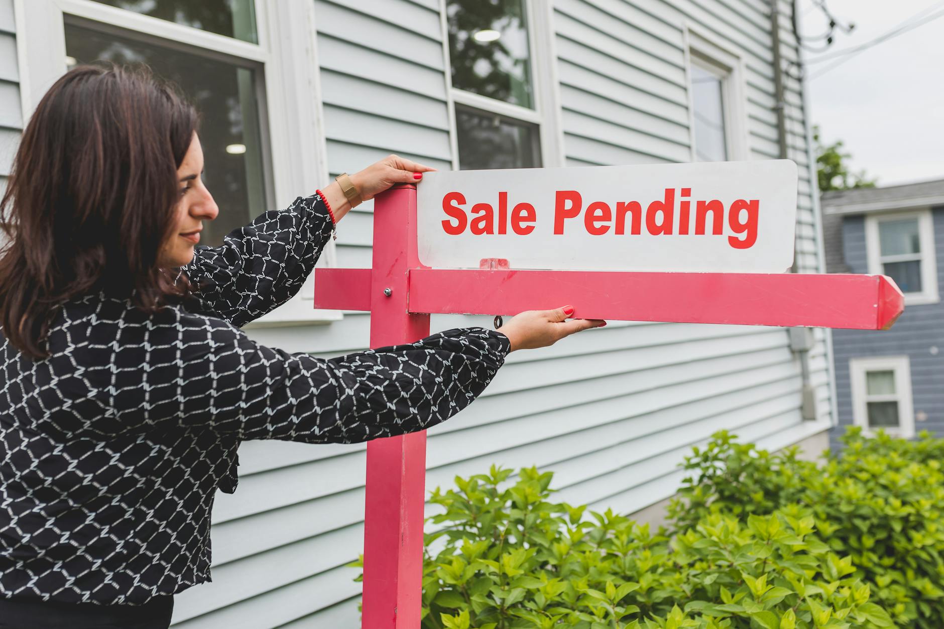 Tiny House Marketing Slogan Ideas - Boon : Best Logo Maker for Your Needs